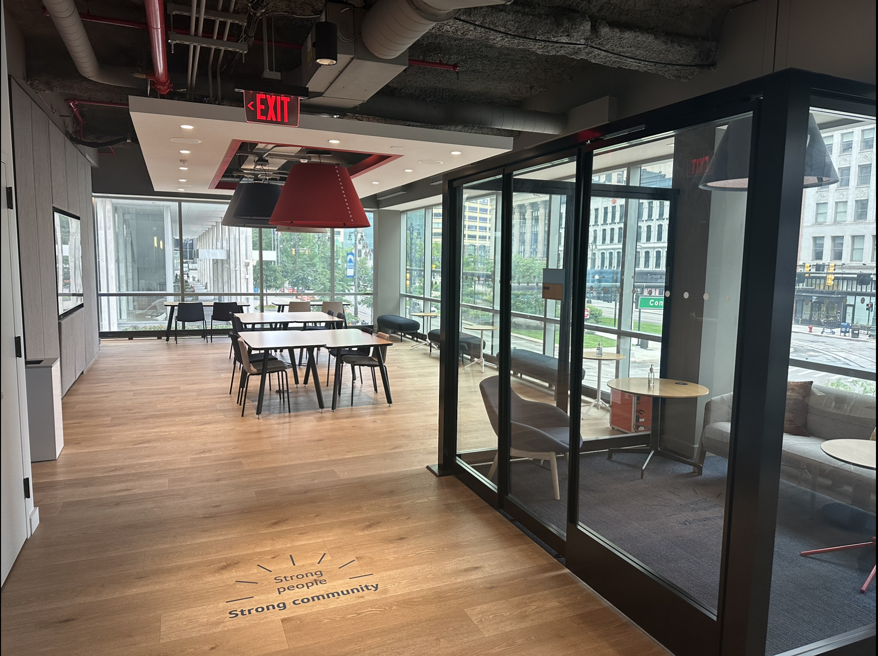 Capital One Café Review: Thoughts After My First Visit