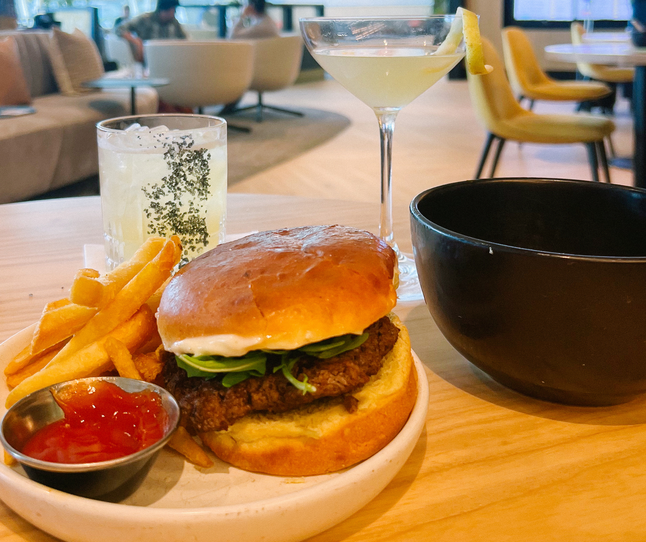 Chase Sapphire Lounge Access: Our Guide to Gaining Entry